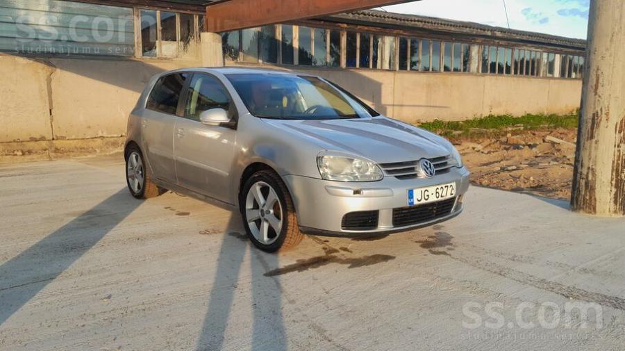 Volkswagen Golf 2005 in Valmiera, with an engine capacity of 1.90 L and mileage of 389 thousand km for 1200 €, photo 3 on AUTOMOTO.COM.LV