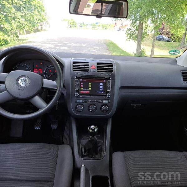 Volkswagen Golf 2005 Rēzekne, ar dzinēja tilpumu 1.90 L un nobraukumu 0 tūkst. km par 3500 €, foto 8 vietnē AUTOMOTO.COM.LV