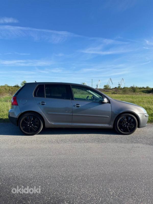Volkswagen Golf 2005 Tallina, ar dzinēja tilpumu 0.10 L un nobraukumu 332 tūkst. km par 2399 €, foto 3 vietnē AUTOMOTO.COM.LV