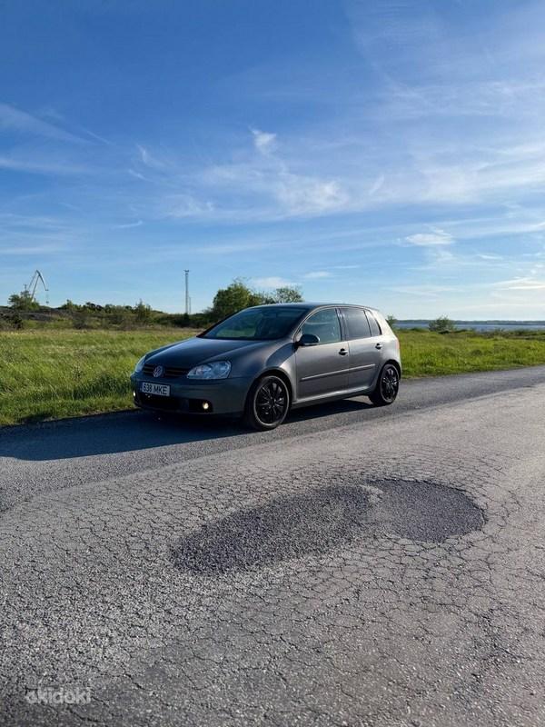 Volkswagen Golf 2005 Tallina, ar dzinēja tilpumu 0.10 L un nobraukumu 332 tūkst. km par 2399 €, foto 10 vietnē AUTOMOTO.COM.LV