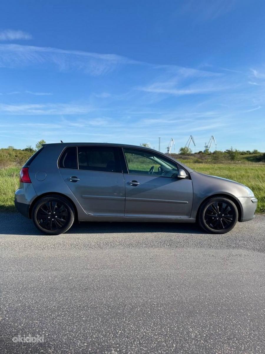 Volkswagen Golf 2005 Tallina, ar dzinēja tilpumu 0.10 L un nobraukumu 332 tūkst. km par 2399 €, foto 12 vietnē AUTOMOTO.COM.LV