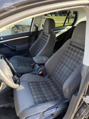 Volkswagen Golf 2005 in Kaunas, with an engine capacity of 1.90 L and mileage of 333 thousand km for 1200 €, photo 7 on AUTOMOTO.COM.LV
