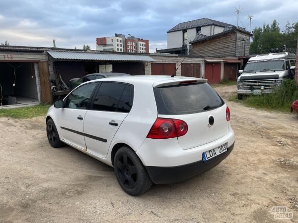 Volkswagen Golf 2005 Viļņa, ar dzinēja tilpumu 1.90 L un nobraukumu 328 tūkst. km par 1000 €, foto 6 vietnē AUTOMOTO.COM.LV