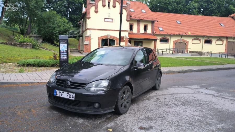 Volkswagen Golf 2005 in Klaipeda, with an engine capacity of 1.90 L and mileage of 374 thousand km for 580 €, photo 1 on AUTOMOTO.COM.LV