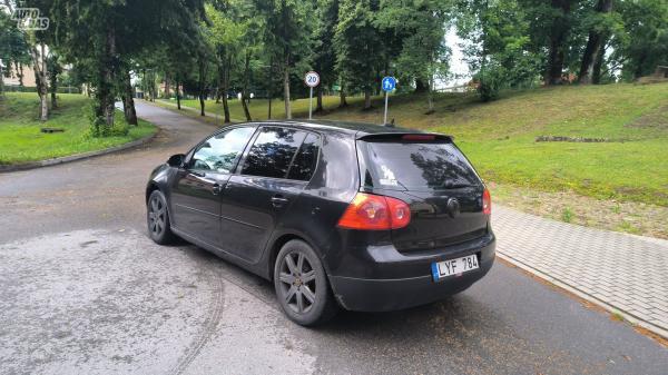 Volkswagen Golf 2005 in Klaipeda, with an engine capacity of 1.90 L and mileage of 374 thousand km for 580 €, photo 3 on AUTOMOTO.COM.LV