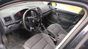 Volkswagen Golf 2005 in Klaipeda, with an engine capacity of 1.90 L and mileage of 374 thousand km for 580 €, photo 8 on AUTOMOTO.COM.LV