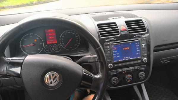 Volkswagen Golf 2005 in Klaipeda, with an engine capacity of 1.90 L and mileage of 374 thousand km for 580 €, photo 8 on AUTOMOTO.COM.LV