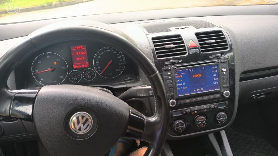 Volkswagen Golf 2005 in Klaipeda, with an engine capacity of 1.90 L and mileage of 374 thousand km for 580 €, photo 9 on AUTOMOTO.COM.LV