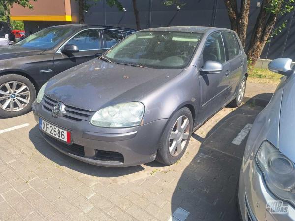 Volkswagen Golf 2005 in Vilnius, with an engine capacity of 1.90 L and mileage of 360 thousand km for 490 €, photo 1 on AUTOMOTO.COM.LV