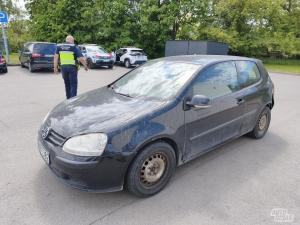 Volkswagen Golf 2005 Klaipėda, ar dzinēja tilpumu 1.90 L un nobraukumu 280 tūkst. km par 400 €, foto  vietnē AUTOMOTO.COM.LV