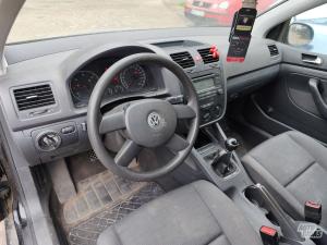 Volkswagen Golf 2005 Klaipėda, ar dzinēja tilpumu 1.90 L un nobraukumu 280 tūkst. km par 400 €, foto 7 vietnē AUTOMOTO.COM.LV