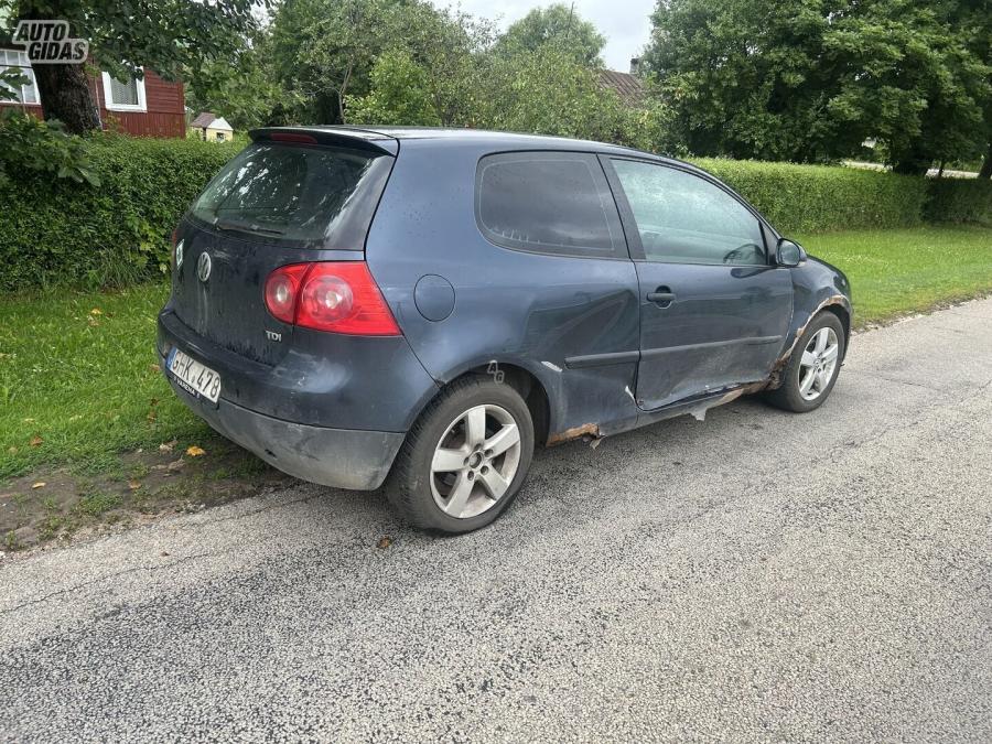Volkswagen Golf 2005 in Varena, with an engine capacity of 1.90 L and mileage of 314 thousand km for 550 €, photo 4 on AUTOMOTO.COM.LV