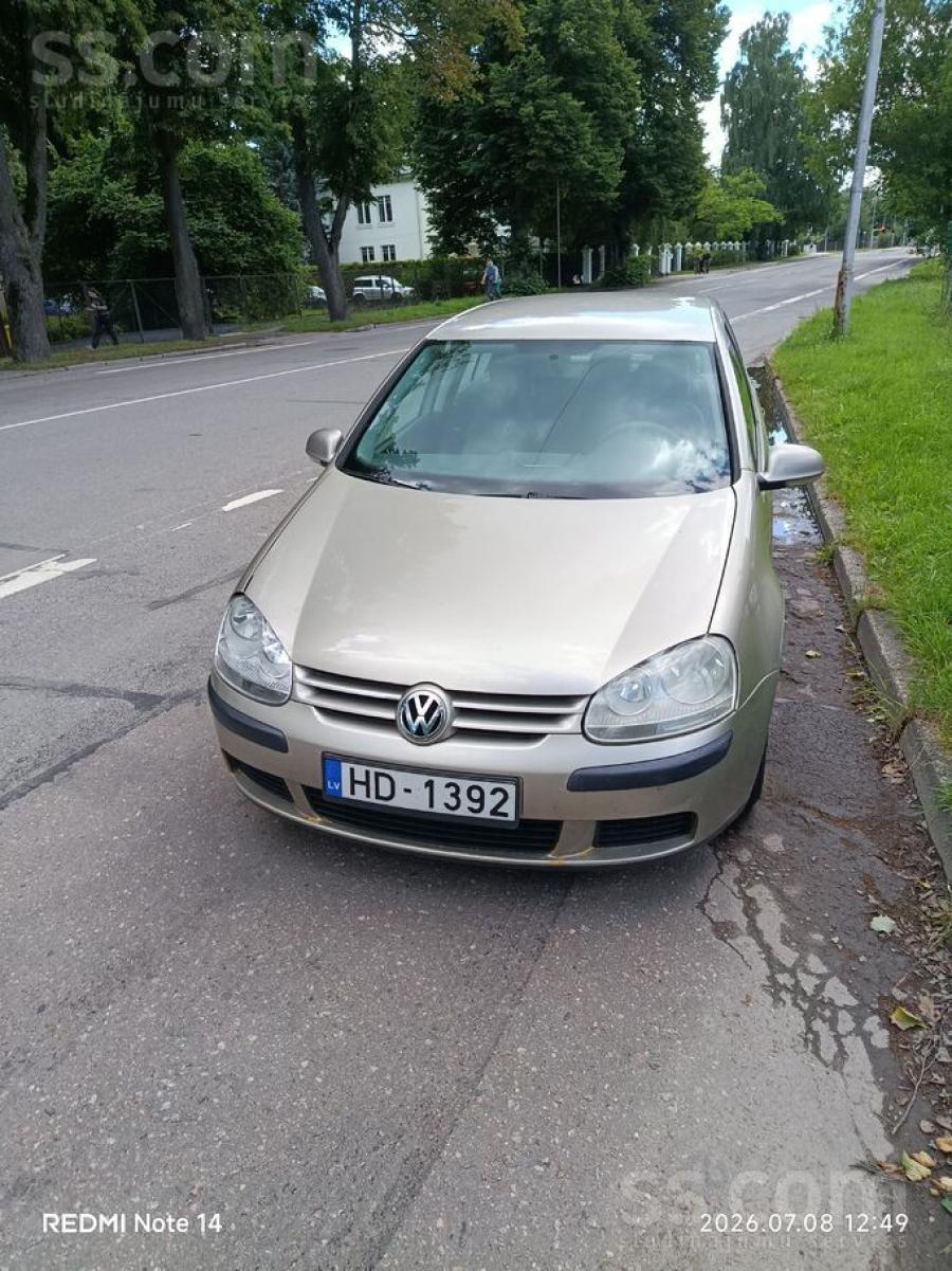 Volkswagen Golf 2005 in Riga, with an engine capacity of 1.40 L and mileage of 165 thousand km for 1400 €, photo 8 on AUTOMOTO.COM.LV