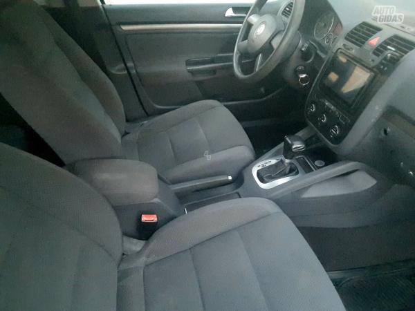 Volkswagen Golf 2005 in Kretinga, with an engine capacity of 1.90 L and mileage of 253 thousand km for 2450 €, photo 8 on AUTOMOTO.COM.LV