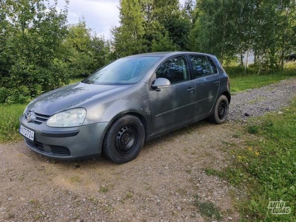 Volkswagen Golf 2005 Viļņa, ar dzinēja tilpumu 1.90 L un nobraukumu 390 tūkst. km par 750 €, foto 1 vietnē AUTOMOTO.COM.LV