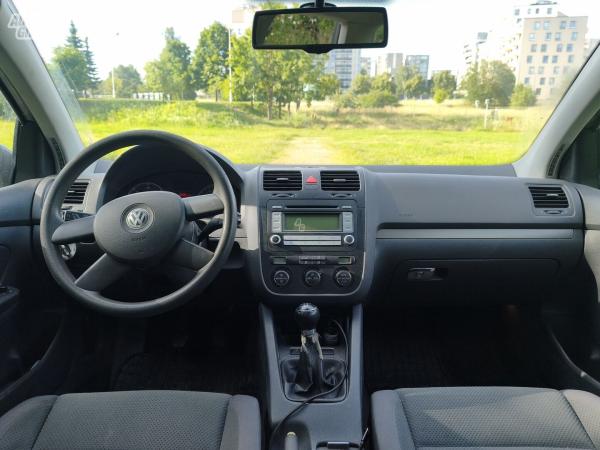 Volkswagen Golf 2005 Viļņa, ar dzinēja tilpumu 1.90 L un nobraukumu 390 tūkst. km par 750 €, foto 10 vietnē AUTOMOTO.COM.LV