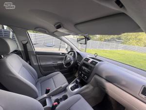 Volkswagen Golf 2005 Kauņa, ar dzinēja tilpumu 1.90 L un nobraukumu 300 tūkst. km par 1590 €, foto 5 vietnē AUTOMOTO.COM.LV