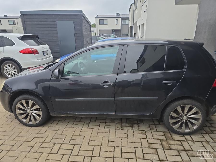 Volkswagen Golf 2005 in Kaunas, with an engine capacity of 1.90 L and mileage of 360 thousand km for 600 €, photo 5 on AUTOMOTO.COM.LV
