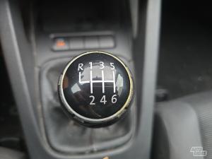 Volkswagen Golf 2005 in Kaunas, with an engine capacity of 1.90 L and mileage of 360 thousand km for 600 €, photo 9 on AUTOMOTO.COM.LV