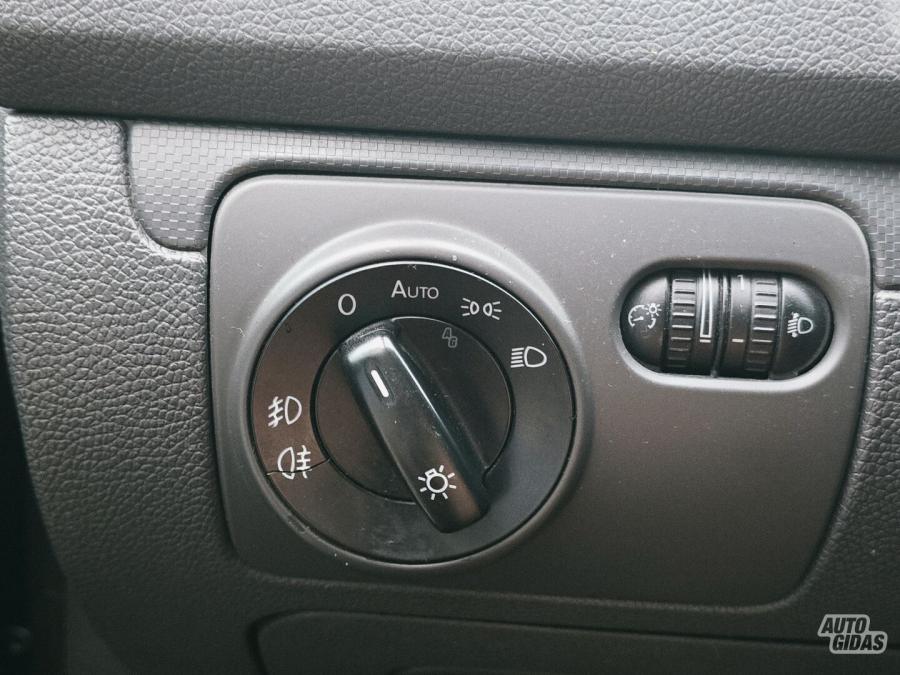 Volkswagen Golf 2005 in Kaunas, with an engine capacity of 1.90 L and mileage of 360 thousand km for 600 €, photo 11 on AUTOMOTO.COM.LV