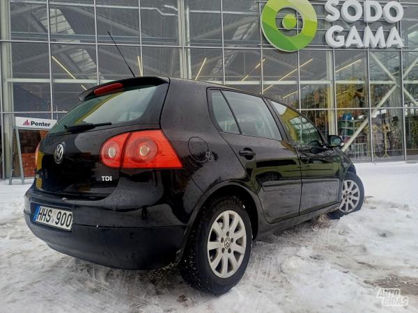 Volkswagen Golf 2006 Kauņa, ar dzinēja tilpumu 1.90 L un nobraukumu 302 tūkst. km par 2350 €, foto 1 vietnē AUTOMOTO.COM.LV