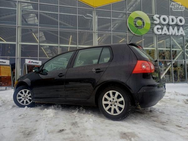 Volkswagen Golf 2006 Kauņa, ar dzinēja tilpumu 1.90 L un nobraukumu 302 tūkst. km par 2350 €, foto 5 vietnē AUTOMOTO.COM.LV