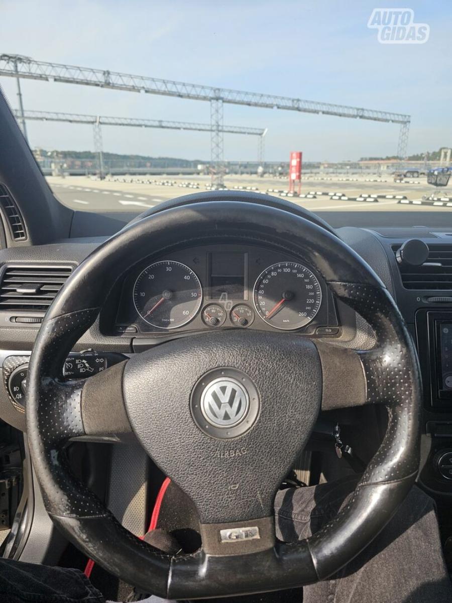 Volkswagen Golf 2006 Kauņa, ar dzinēja tilpumu 2.00 L un nobraukumu 438 tūkst. km par 2650 €, foto 12 vietnē AUTOMOTO.COM.LV