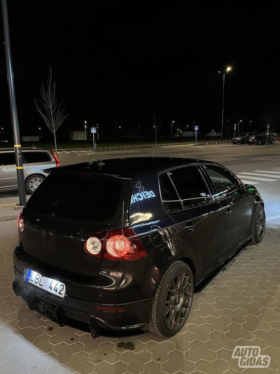 Volkswagen Golf 2006 Panevēža, ar dzinēja tilpumu 1.40 L un nobraukumu 327 tūkst. km par 4000 €, foto 5 vietnē AUTOMOTO.COM.LV