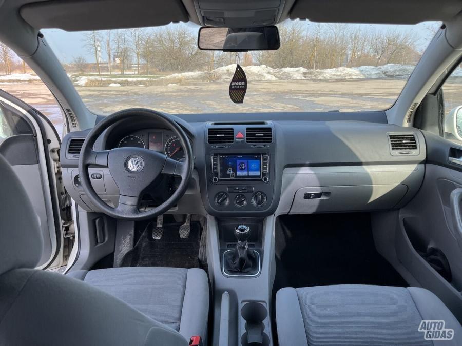 Volkswagen Golf 2006 Panevēža, ar dzinēja tilpumu 1.90 L un nobraukumu 198 tūkst. km par 1950 €, foto 10 vietnē AUTOMOTO.COM.LV