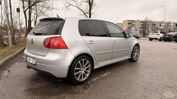 Volkswagen Golf 2006 in Klaipeda, with an engine capacity of 2.00 L and mileage of 330 thousand km for 1800 €, photo 2 on AUTOMOTO.COM.LV