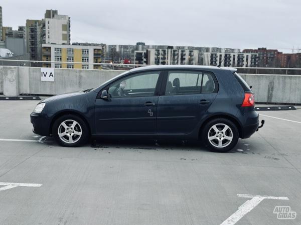 Volkswagen Golf 2006 in Vilnius, with an engine capacity of 2.00 L and mileage of 275 thousand km for 1200 €, photo 4 on AUTOMOTO.COM.LV