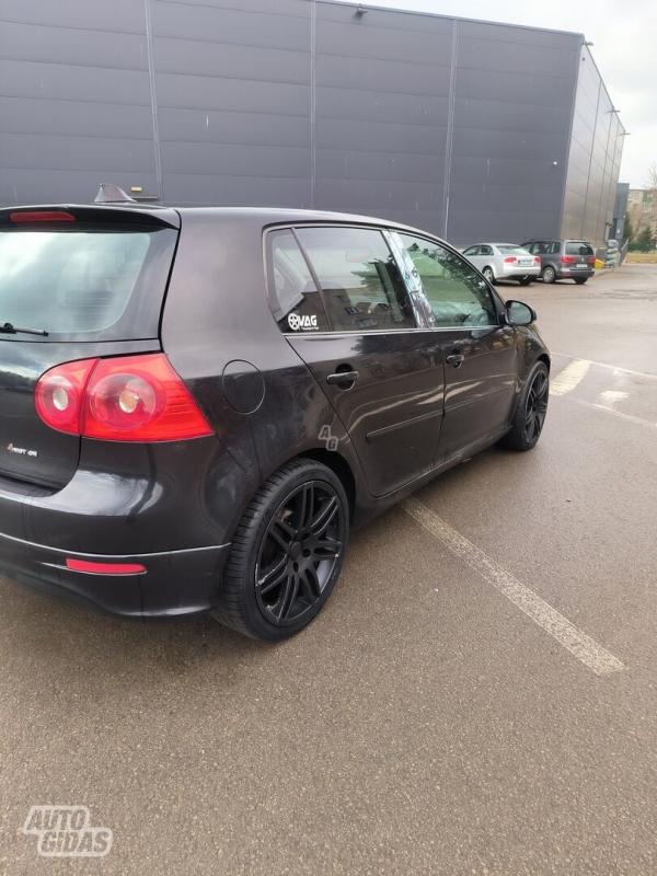 Volkswagen Golf 2006 Kauņa, ar dzinēja tilpumu 2.00 L un nobraukumu 300 tūkst. km par 1000 €, foto 4 vietnē AUTOMOTO.COM.LV