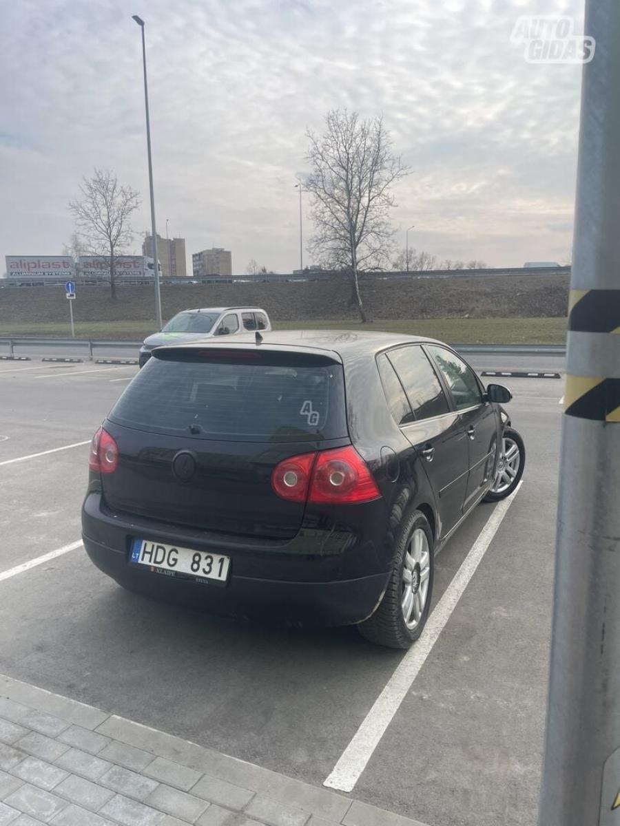 Volkswagen Golf 2006 Kauņa, ar dzinēja tilpumu 1.90 L un nobraukumu 400 tūkst. km par 750 €, foto 3 vietnē AUTOMOTO.COM.LV
