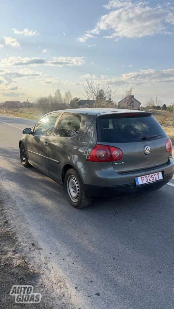 Volkswagen Golf 2006 in Vilnius, with an engine capacity of 2.00 L and mileage of 300 thousand km for 450 €, photo 3 on AUTOMOTO.COM.LV