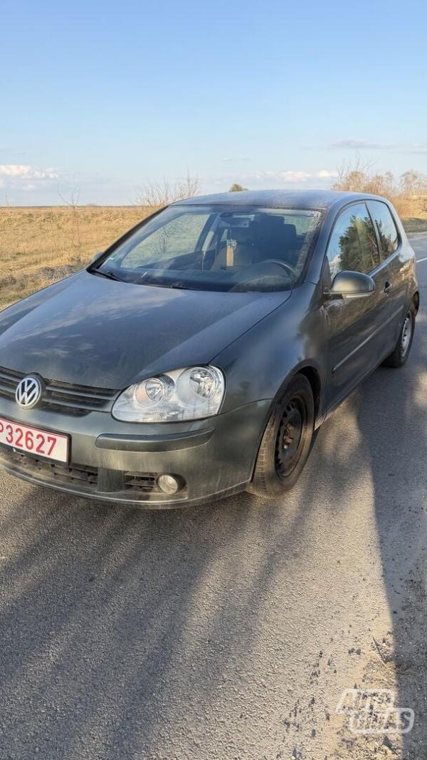 Volkswagen Golf 2006 in Vilnius, with an engine capacity of 2.00 L and mileage of 300 thousand km for 450 €, photo 4 on AUTOMOTO.COM.LV