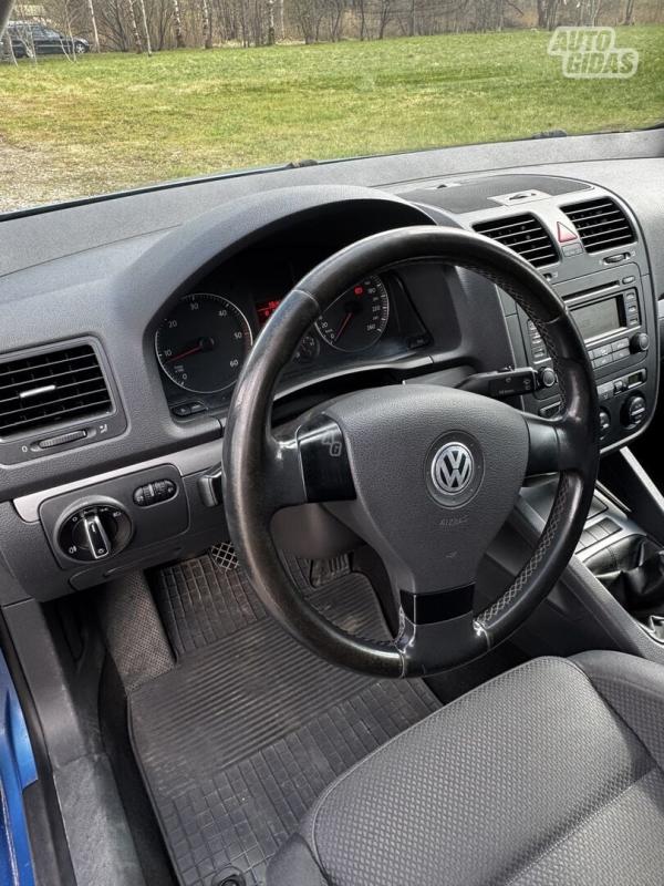 Volkswagen Golf 2006 in Siauliai, with an engine capacity of 2.00 L and mileage of 300 thousand km for 1750 €, photo 7 on AUTOMOTO.COM.LV