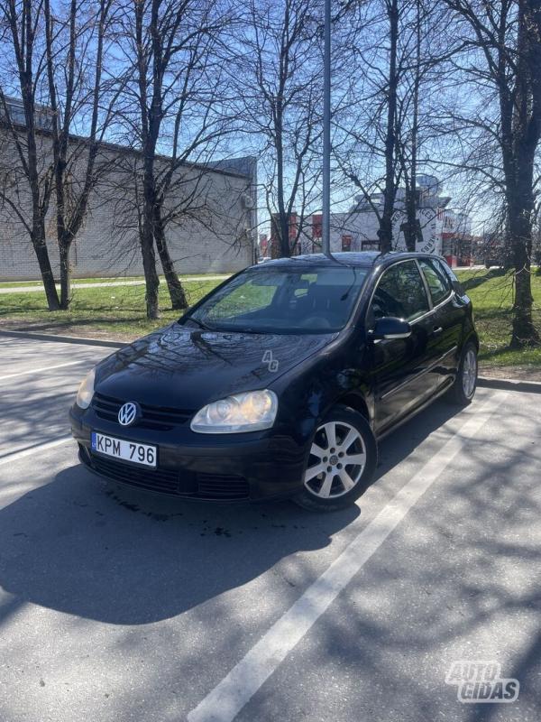 Volkswagen Golf 2006 Kauņa, ar dzinēja tilpumu 1.90 L un nobraukumu 300 tūkst. km par 1100 €, foto 1 vietnē AUTOMOTO.COM.LV