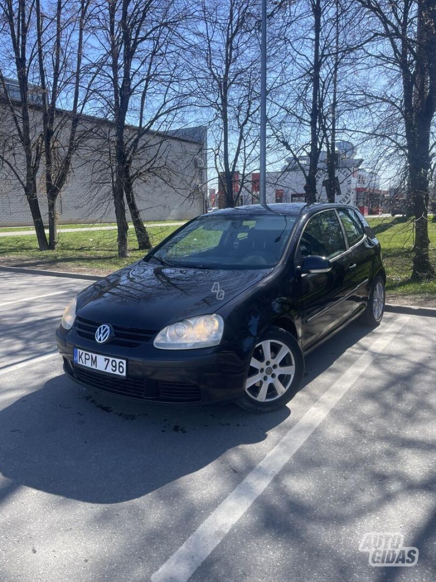 Volkswagen Golf 2006 in Kaunas, with an engine capacity of 1.90 L and mileage of 300 thousand km for 1100 €, photo 1 on AUTOMOTO.COM.LV