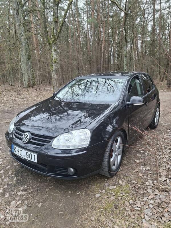 Volkswagen Golf 2006 in Vilnius, with an engine capacity of 1.90 L and mileage of 360 thousand km for 2100 €, photo 1 on AUTOMOTO.COM.LV