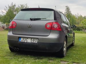 Volkswagen Golf 2006 in Vilnius, with an engine capacity of 1.40 L and mileage of 207 thousand km for 1700 €, photo 4 on AUTOMOTO.COM.LV