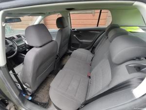 Volkswagen Golf 2006 in Vilnius, with an engine capacity of 1.40 L and mileage of 207 thousand km for 1700 €, photo 6 on AUTOMOTO.COM.LV