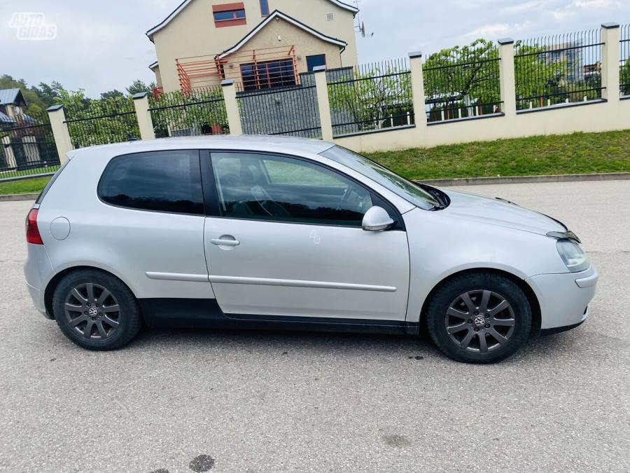 Volkswagen Golf 2006 Kauņa, ar dzinēja tilpumu 2.00 L un nobraukumu 420 tūkst. km par 1550 €, foto 5 vietnē AUTOMOTO.COM.LV