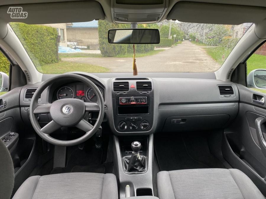 Volkswagen Golf 2006 in Ignalina, with an engine capacity of 1.90 L and mileage of 340 thousand km for 1850 €, photo 10 on AUTOMOTO.COM.LV