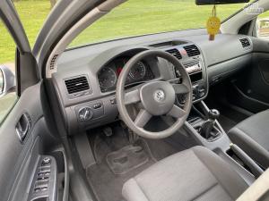 Volkswagen Golf 2006 in Ignalina, with an engine capacity of 1.90 L and mileage of 340 thousand km for 1750 €, photo 8 on AUTOMOTO.COM.LV