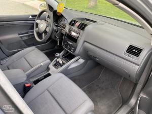 Volkswagen Golf 2006 in Ignalina, with an engine capacity of 1.90 L and mileage of 340 thousand km for 1750 €, photo 11 on AUTOMOTO.COM.LV
