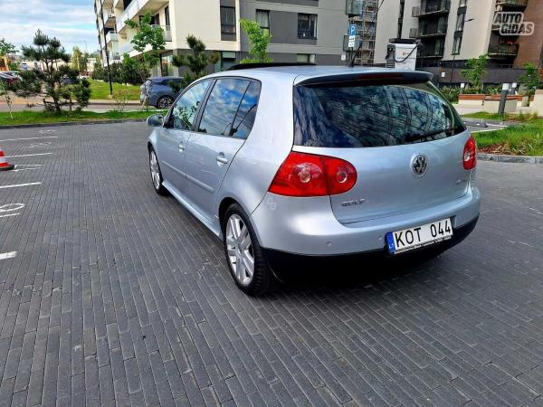 Volkswagen Golf 2006 in Vilnius, with an engine capacity of 2.00 L and mileage of 310 thousand km for 1900 €, photo 4 on AUTOMOTO.COM.LV