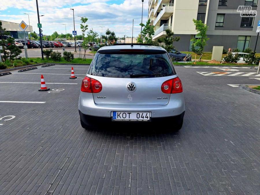 Volkswagen Golf 2006 Viļņa, ar dzinēja tilpumu 2.00 L un nobraukumu 310 tūkst. km par 1900 €, foto 9 vietnē AUTOMOTO.COM.LV