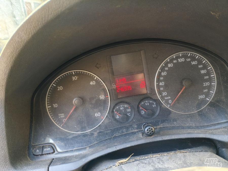 Фольксваген Гольф 2006 в Каунас, объемом двигателя 1.90 л и пробегом 247 тыс. км за 550 €, фото 18 на AUTOMOTO.COM.LV