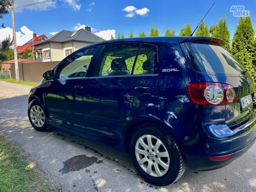 Volkswagen Golf 2006 Kauņa, ar dzinēja tilpumu 1.90 L un nobraukumu 301 tūkst. km par 1750 €, foto 8 vietnē AUTOMOTO.COM.LV