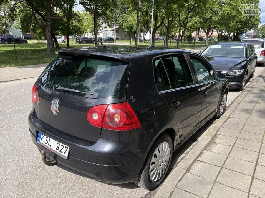 Volkswagen Golf 2006 in Jonava, with an engine capacity of 2.00 L and mileage of 380 thousand km for 930 €, photo 3 on AUTOMOTO.COM.LV